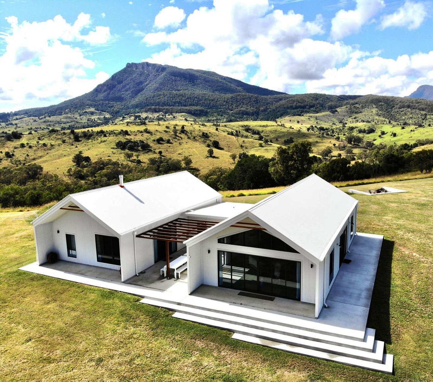 Maroon Hill Estate Wedding Venue in Maroon | WeddingVenues.com.au