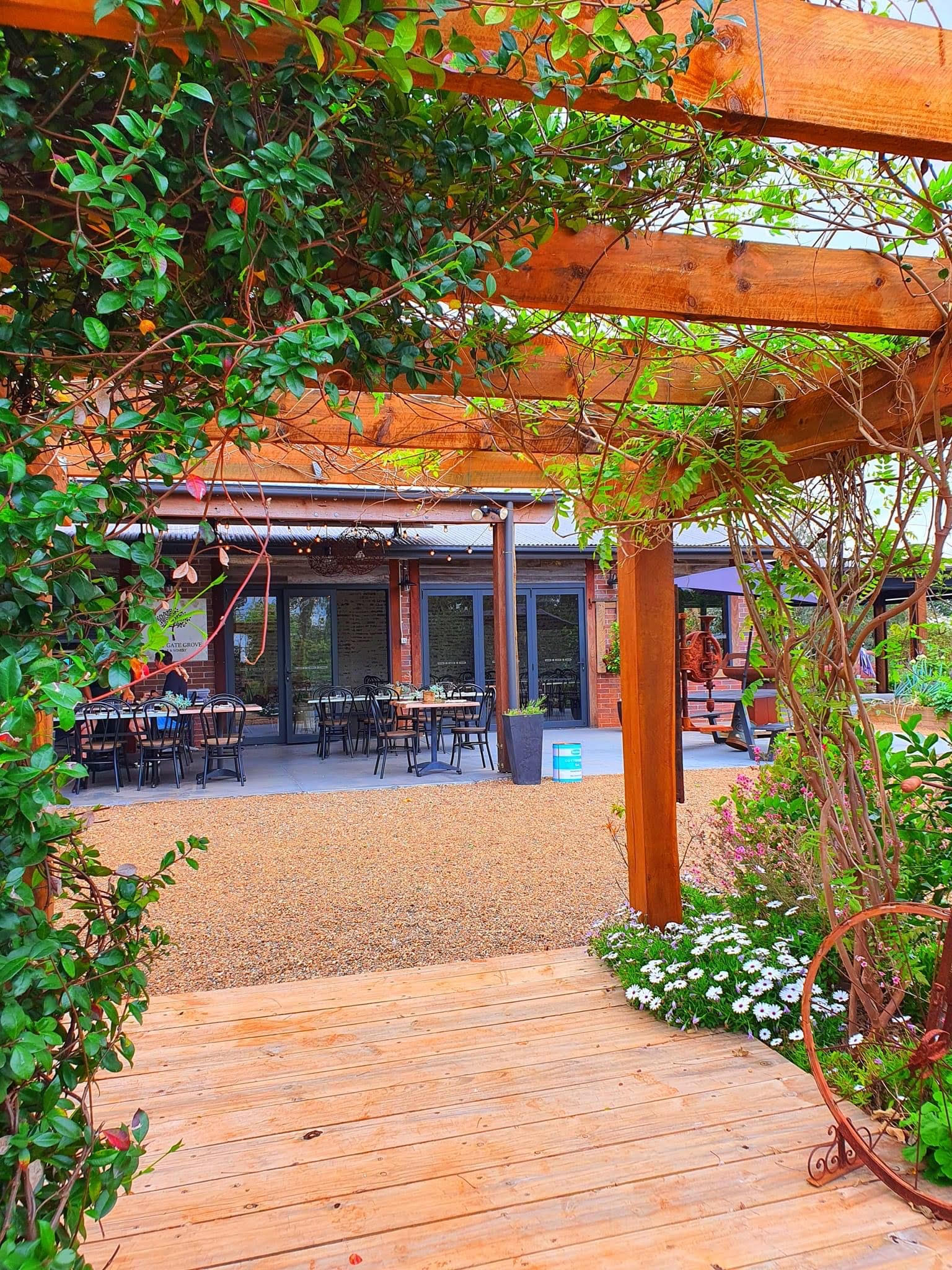 Rusty Gate Grove Bar & Winery Wedding Venue in Childers | WeddingVenues ...