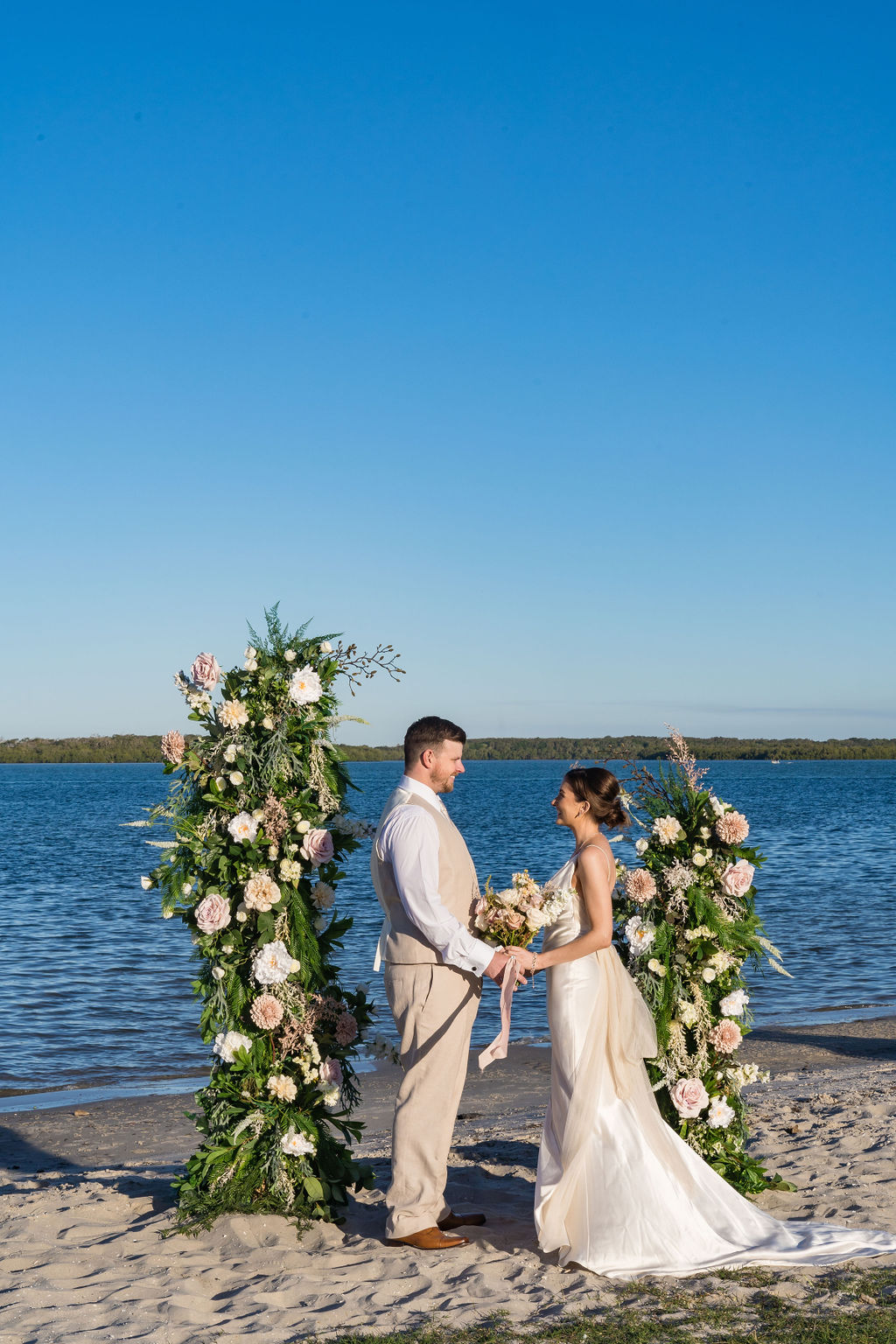 Caloundra Power Boat Club Wedding Venue in Golden Beach | WeddingVenues ...