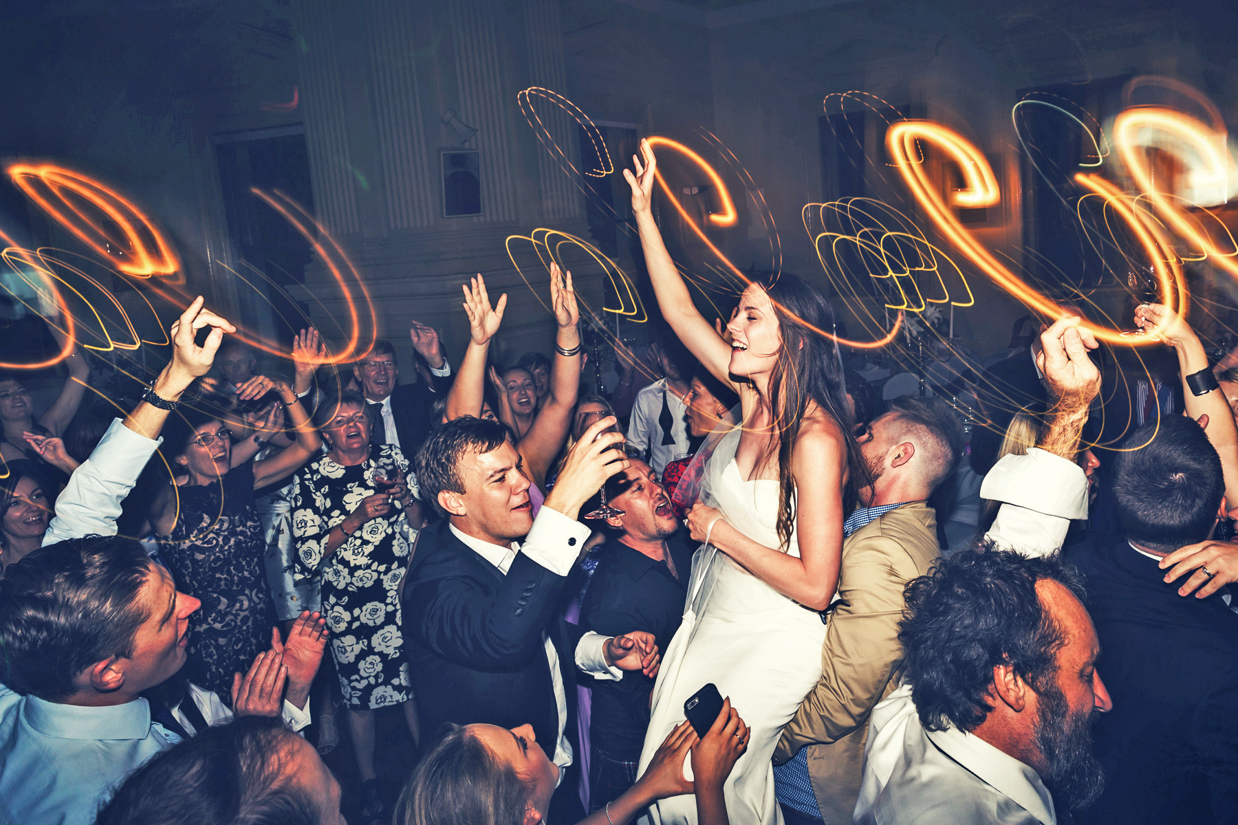 Wedding Music | Wedding Bands, Wedding Singers and Wedding DJs