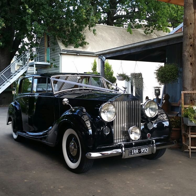 RR Classic Car Hire - Wedding Cars Kealba | Easy Weddings