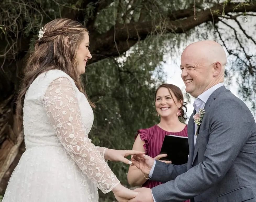 Celebrant Becky Kate - Marriage Celebrant Geelong | Easy Weddings