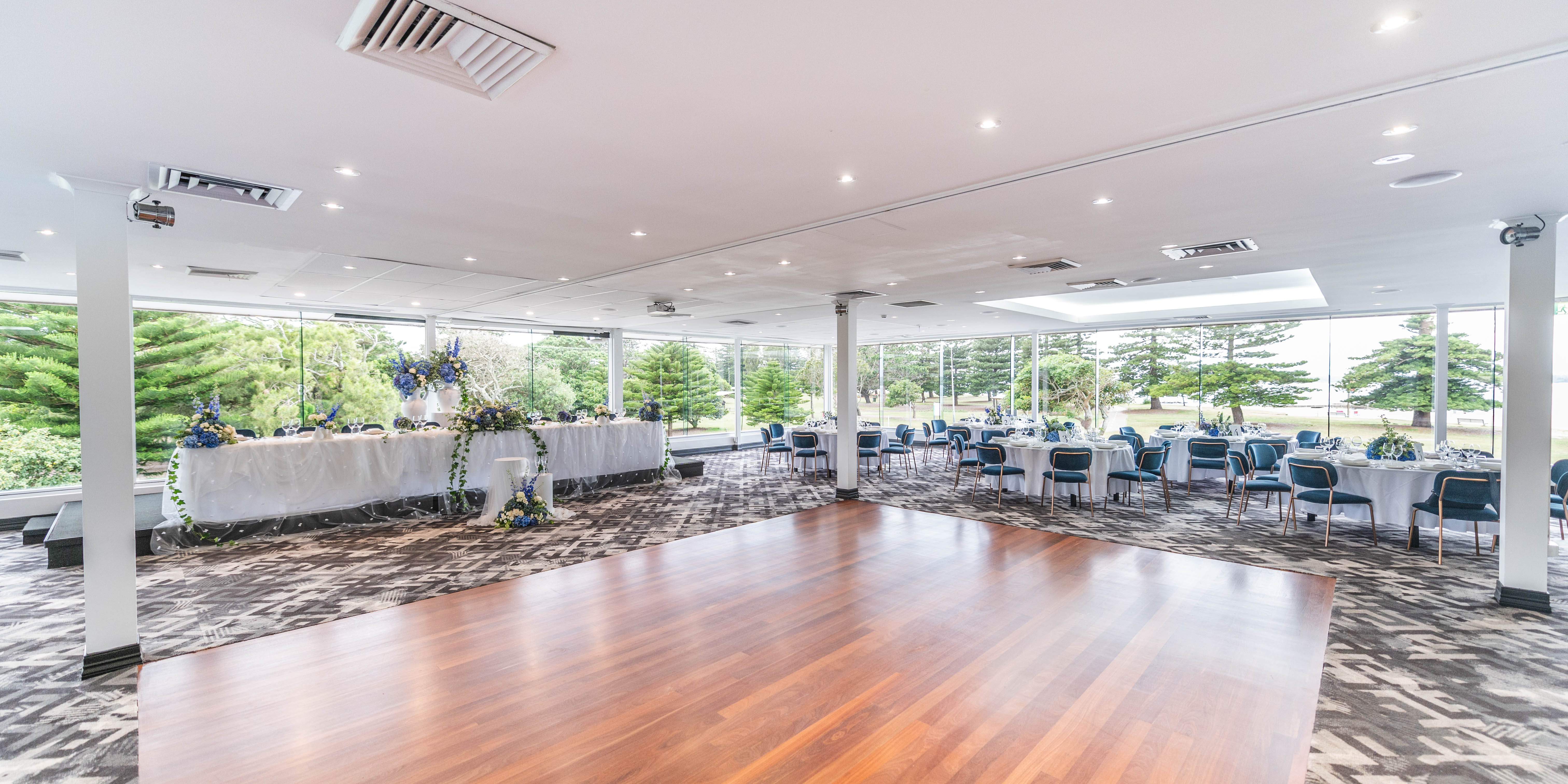 Georges River 16ft Sailing Club - Wedding Venues Sandringham | Easy ...