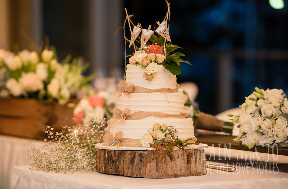 Nikos Cakes - Wedding Cakes Oakleigh | Easy Weddings