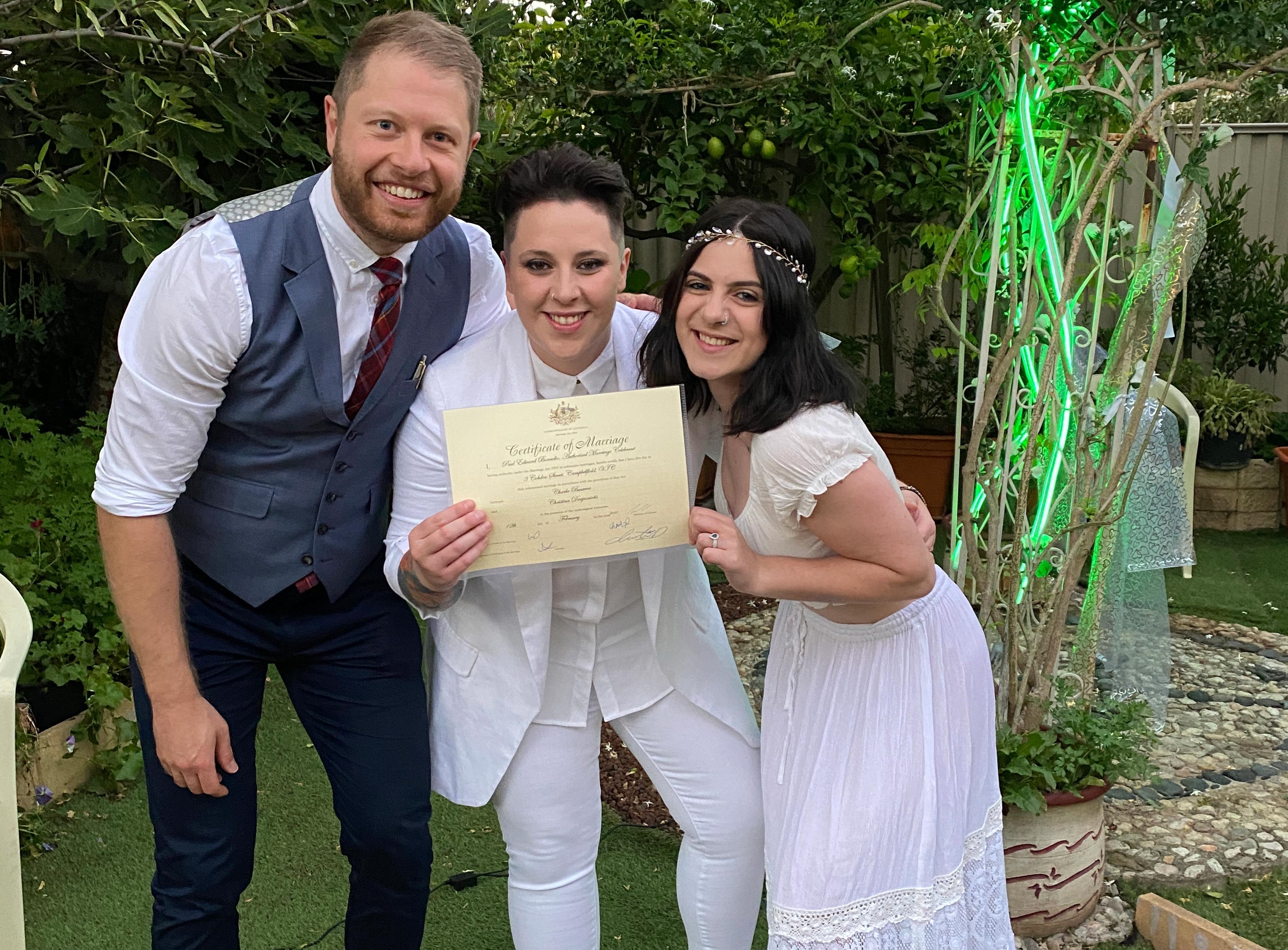 A Stand-up Celebrant - Marriage Celebrants Abbotsford | Easy Weddings