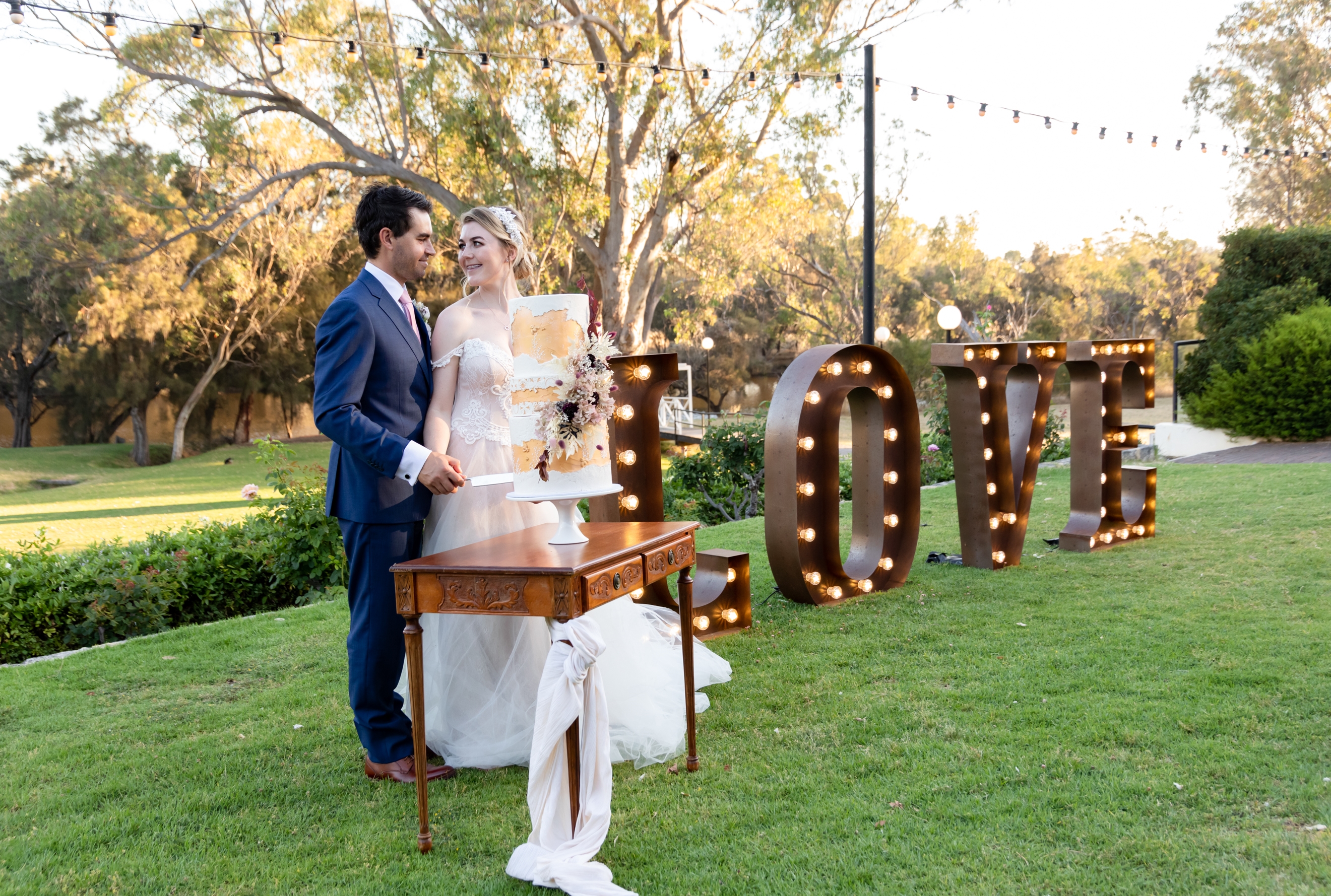 Mulberry Estate - Wedding Venues Caversham | Easy Weddings