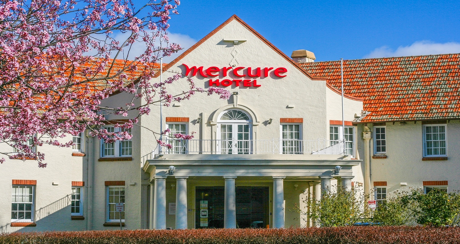 Mercure Canberra - Wedding Venues Braddon | Easy Weddings