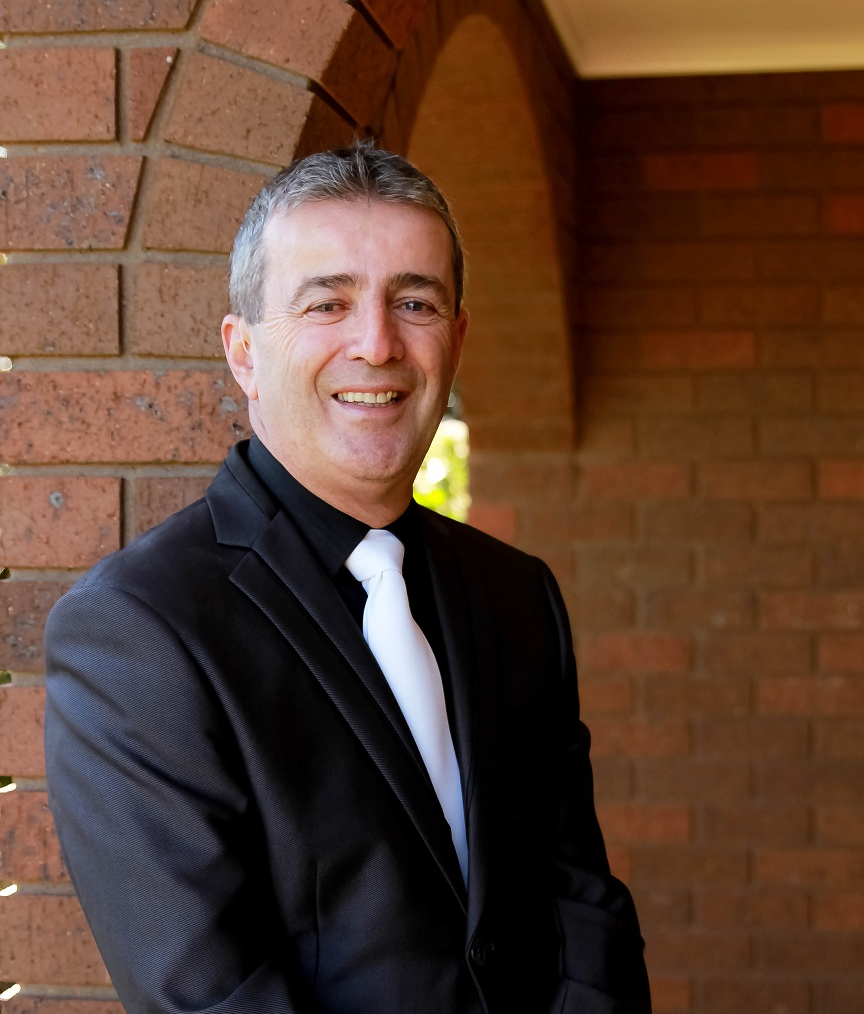 Joseph Borg Celebrant - Marriage Celebrants Traralgon | Easy Weddings