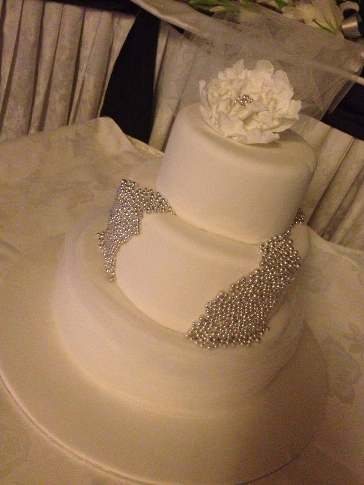 Gulapka Cake Studio - Wedding Cakes St Albans | Easy Weddings