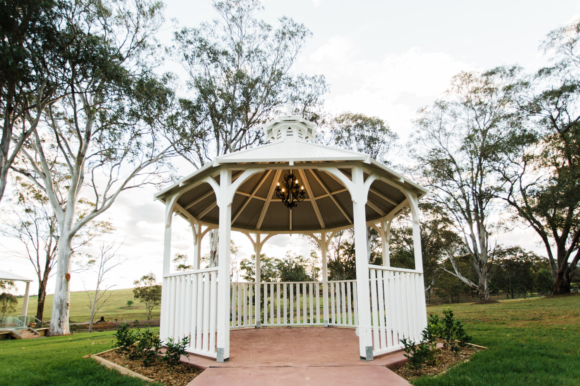 Ottimo House Denham Court Estate - Wedding Venues Denham Court | Easy ...