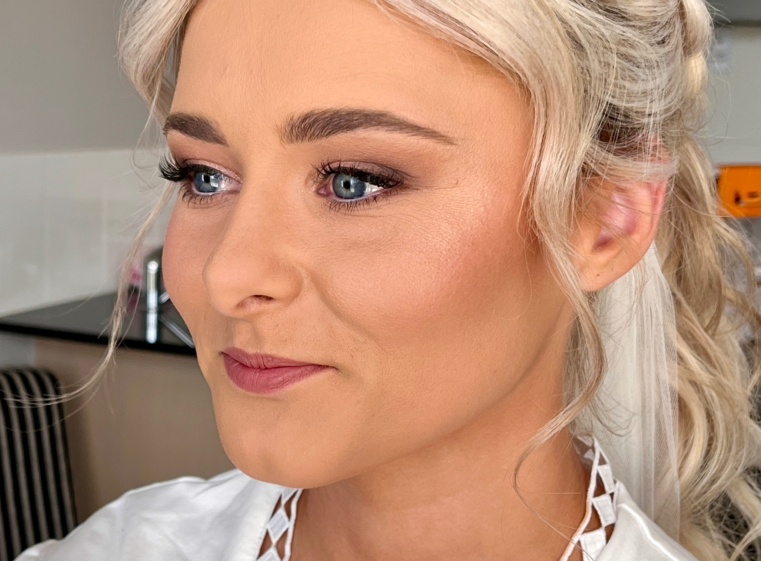 Amanda Maree Makeup - Wedding Hair and Makeup Richmond | Easy Weddings