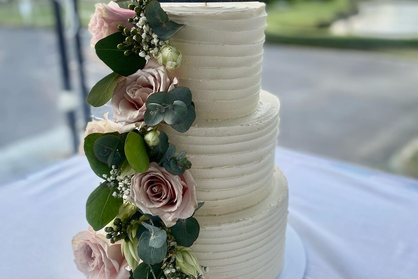 Cakes by Simone - Wedding Cakes Redland Bay | Easy Weddings