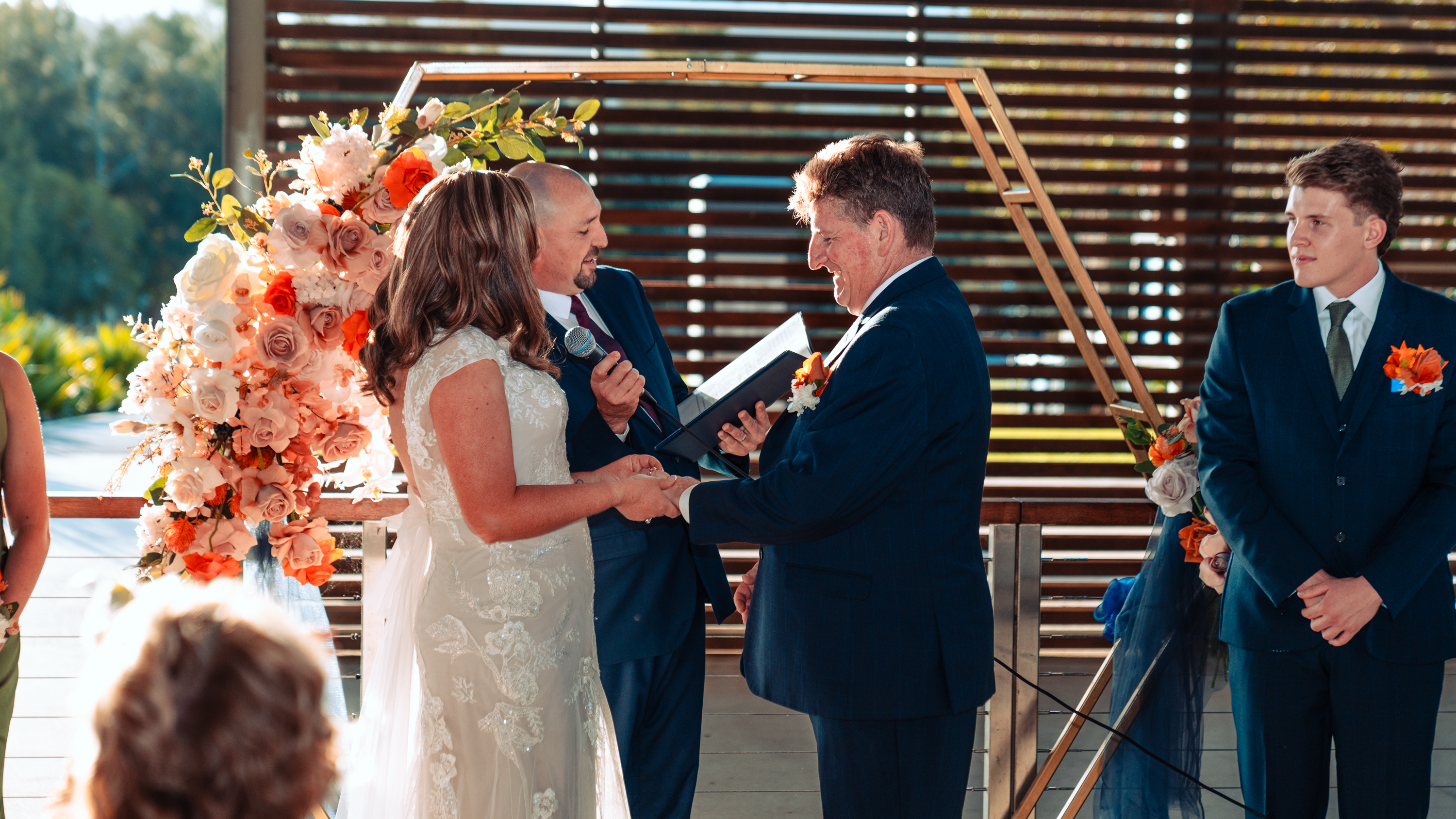 Chris Bragg Celebrant - Marriage Celebrant AVONDALE | Easy Weddings