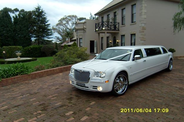 Classy Limousines - Wedding Cars Peakhurst | Easy Weddings
