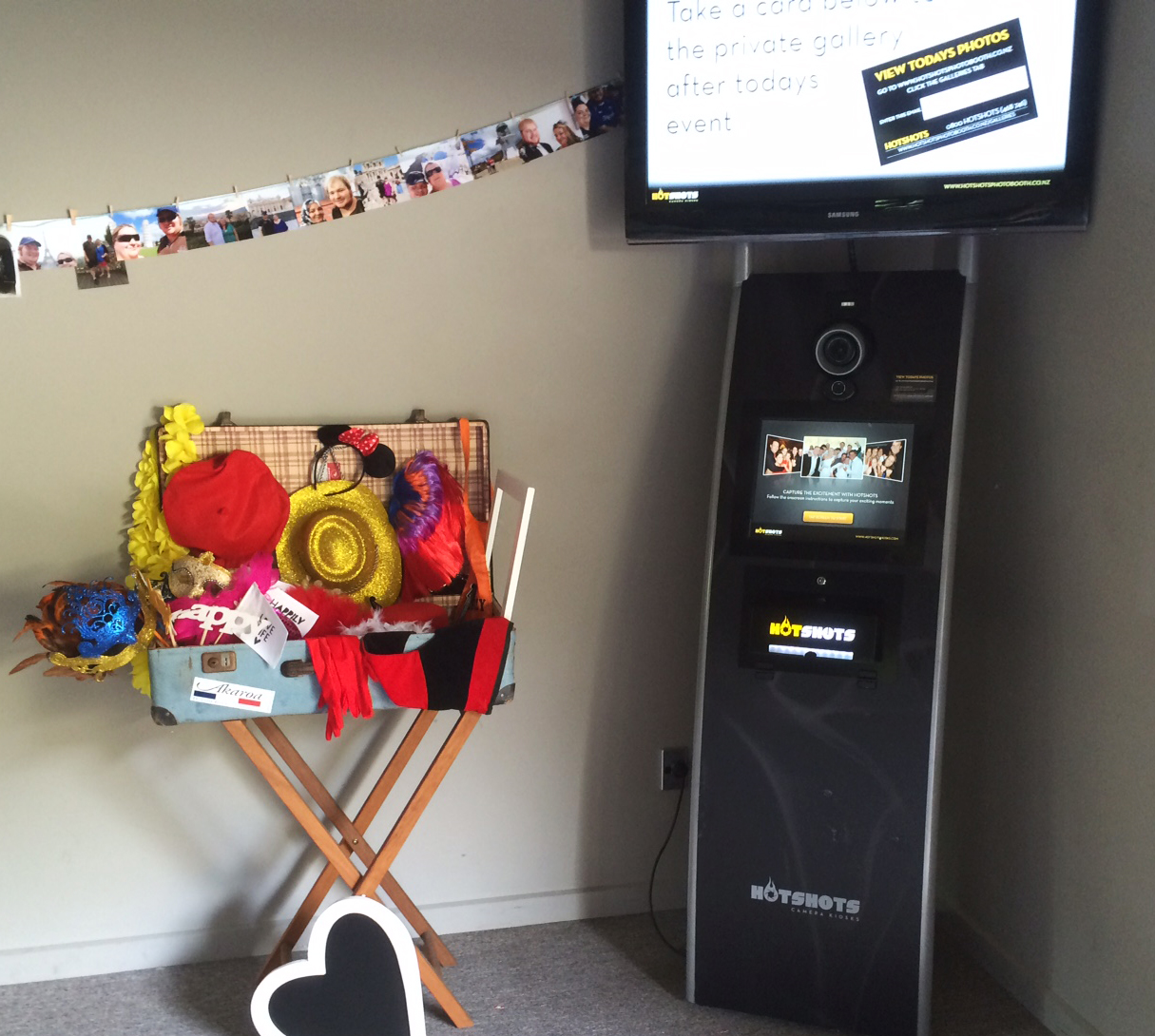 HotShots Photo Booths - Wedding Photo Booth Randwick | Easy Weddings