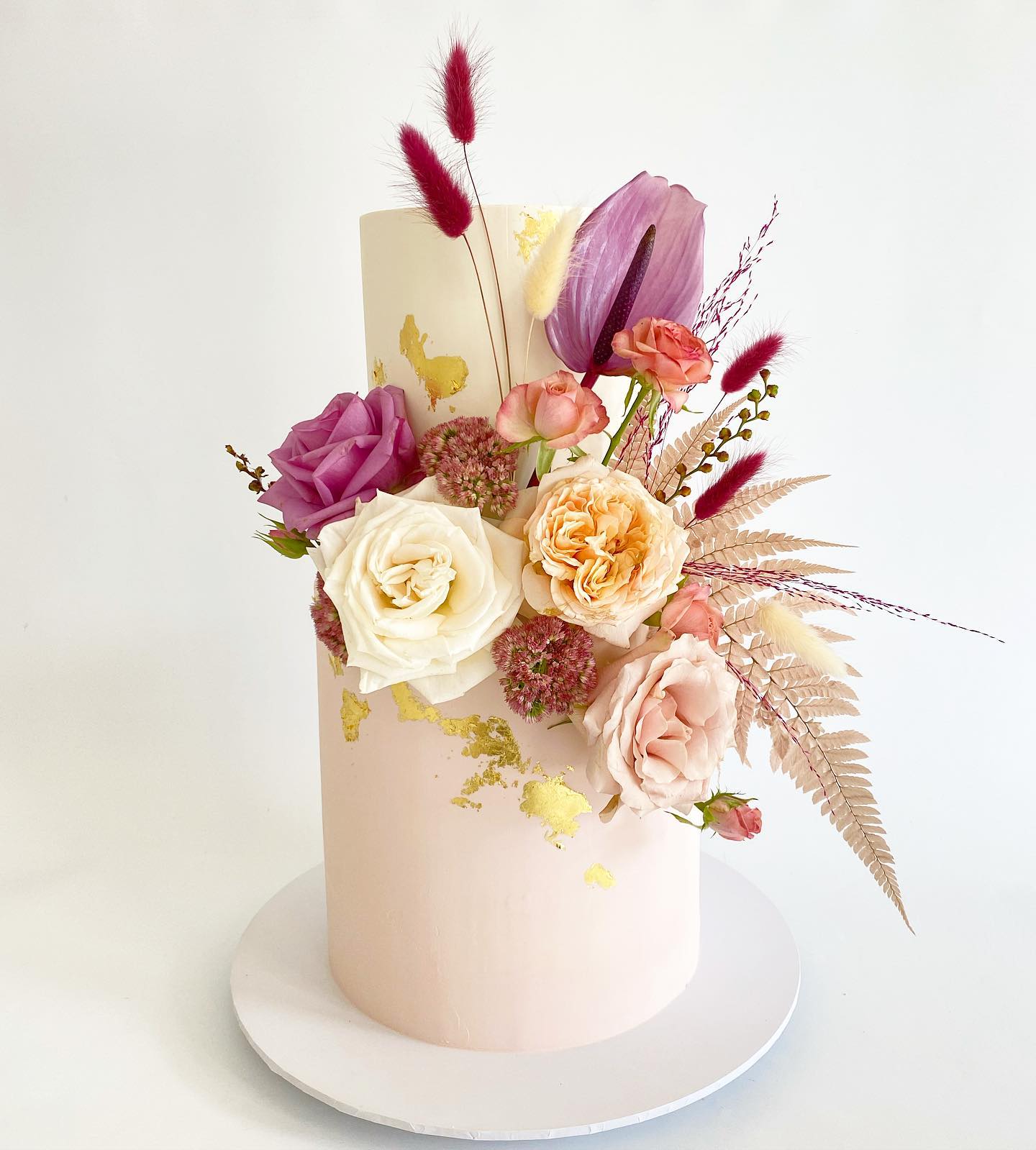 Frosted Indulgence - Wedding Cakes Holland Park | Easy Weddings