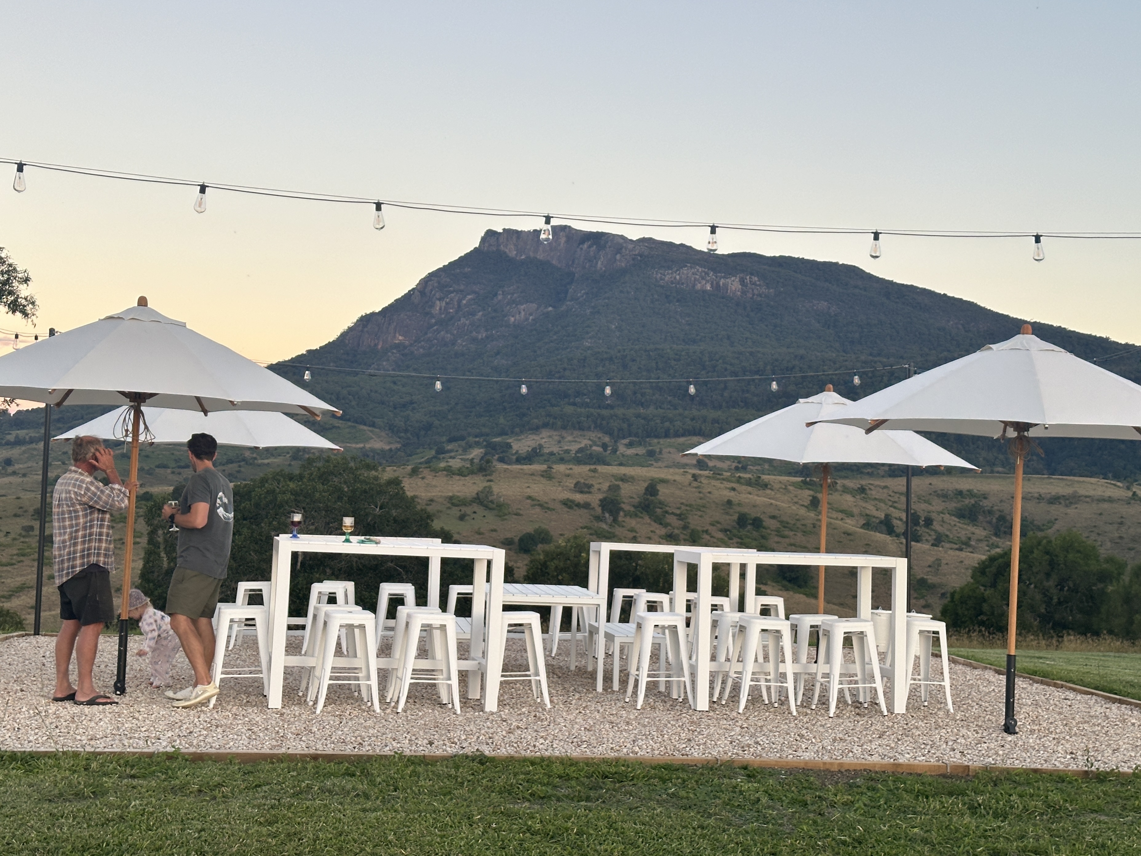 Maroon Hill Estate - Wedding Venues Maroon | Easy Weddings