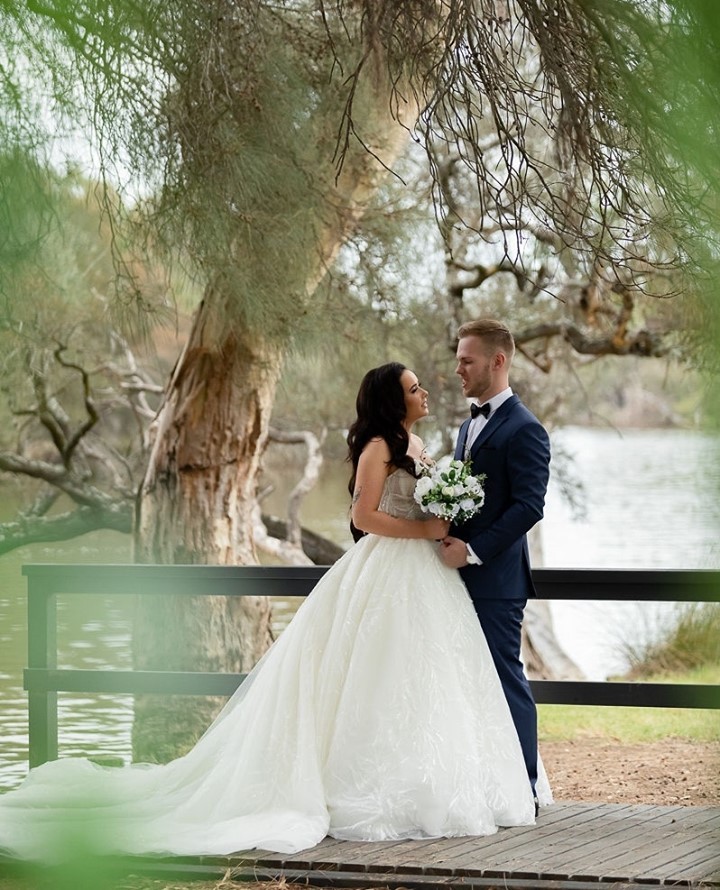 Mulberry Estate - Wedding Venues Caversham | Easy Weddings