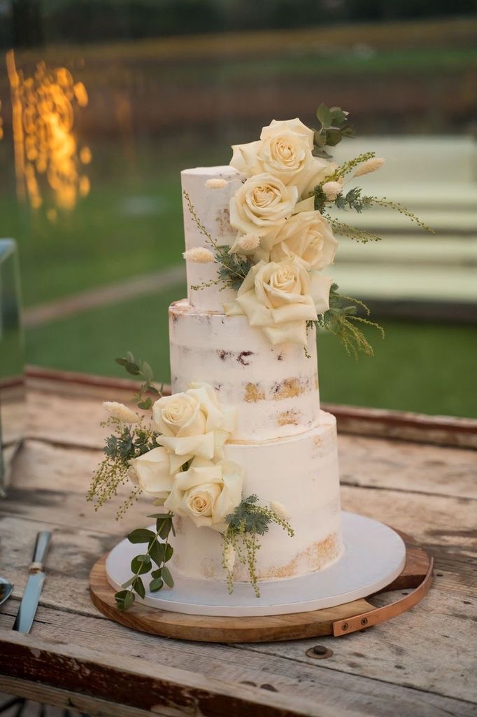 Something About Cake - Wedding Cakes Essendon West | Easy Weddings