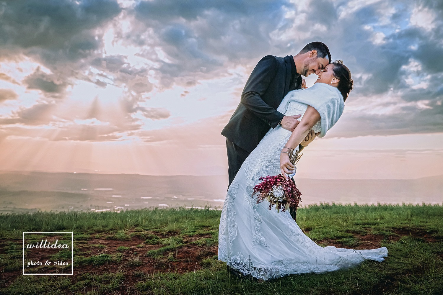 St Bernards Hotel - Wedding Venues Mount Tamborine | Easy Weddings