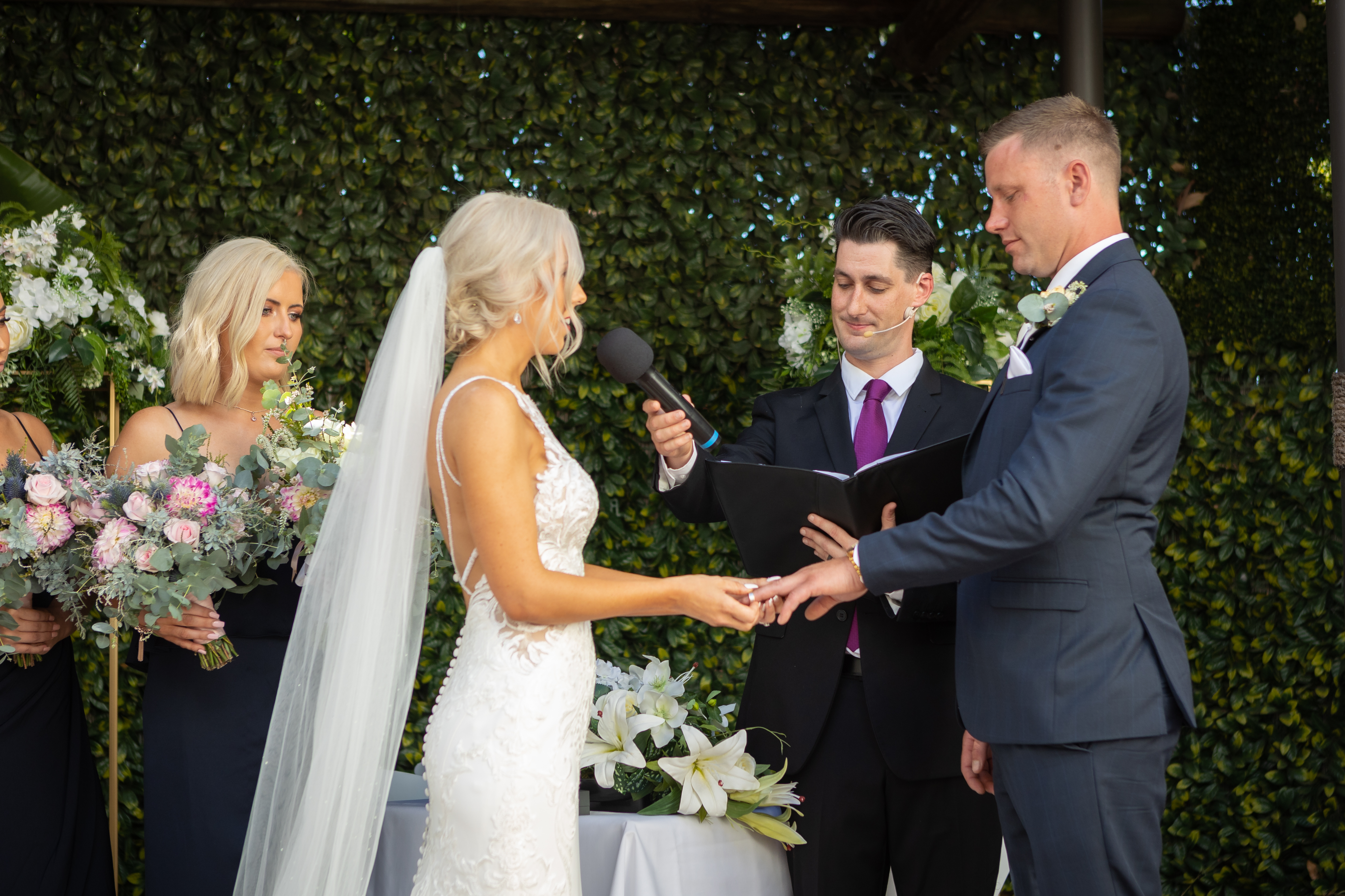 Weddings With Adam - Marriage Celebrant Melbourne | Easy Weddings
