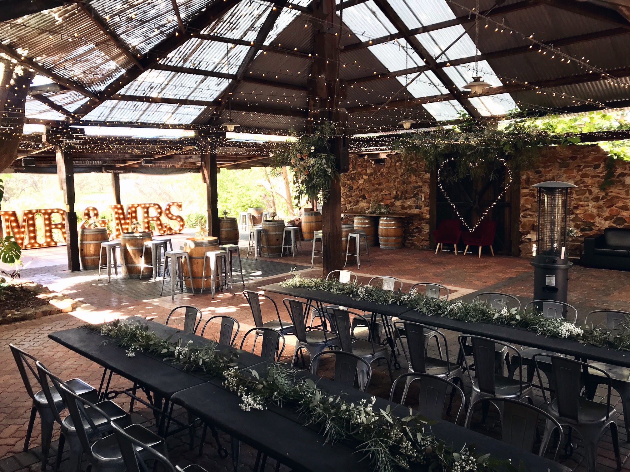 Chapel Farm - Wedding Venues Middle Swan | Easy Weddings