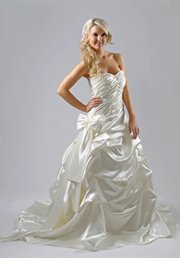 Tina Ridge Bridal & Formal - Wedding Dresses Mount Gravatt | Easy Weddings