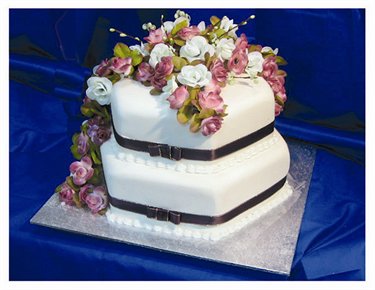 Blue Rabbit Cakes - Wedding Cakes Croydon | Easy Weddings