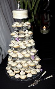 Binks Bakes Cakes - Wedding Cakes Como | Easy Weddings